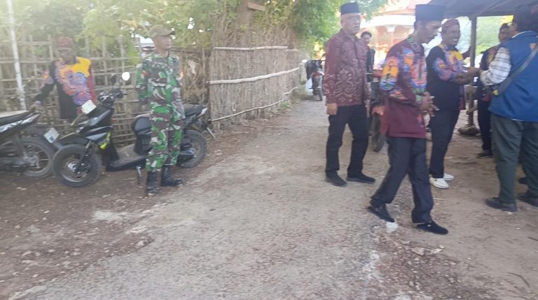 Babinsa Koramil Raas Dampingi Penilaian Kampung Asri oleh DLH Provinsi ...